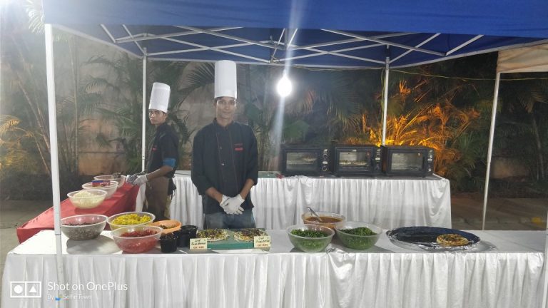 Top 5 live food counters to have at your party - Cookifi